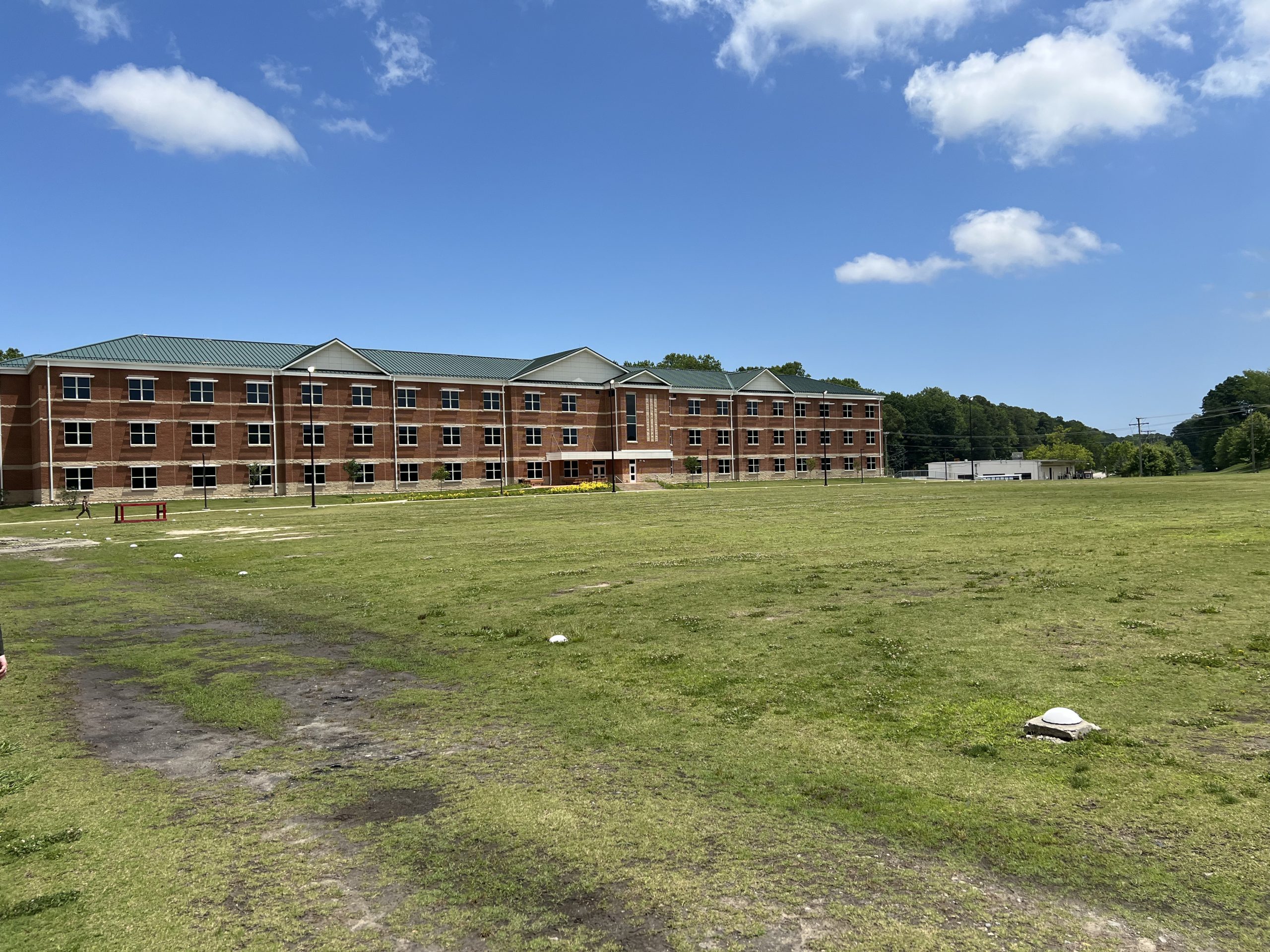 Sen. Kaine Visits New Marine Barracks Aboard Naval Weapons Station ...
