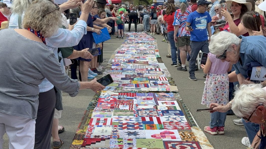 Photo Gallery: Visit Williamsburg Unveils the Great American Birthday ...